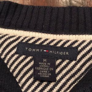 Tommy Hilfiger | Sweaters | Tommy Hilfiger Sweater Cursive Logo Size ...